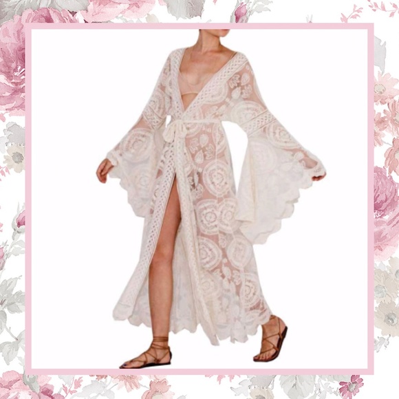 Unique Styles robe | Intimates & Sleepwear | Pure White Kimono Robe ...